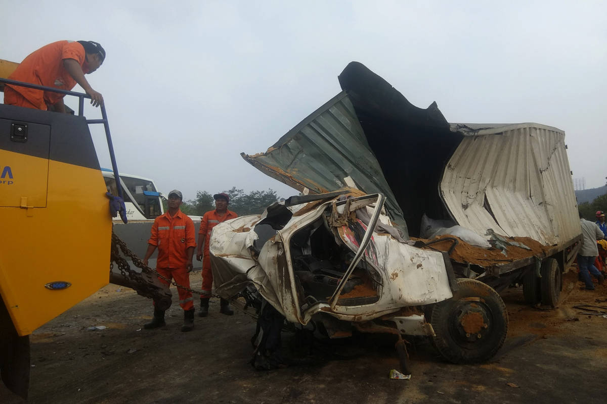 Tabrakan Beruntun Paling Sering Terjadi, Termasuk di Tol | Real - Jeda.id Tabrakan Beruntun Paling Sering Terjadi, Termasuk di Tol | Real - Jeda.id